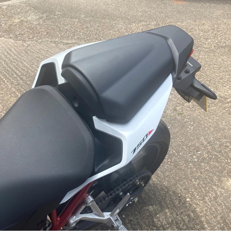 Seat Cowl For Hornet at Alyssa Corrie blog